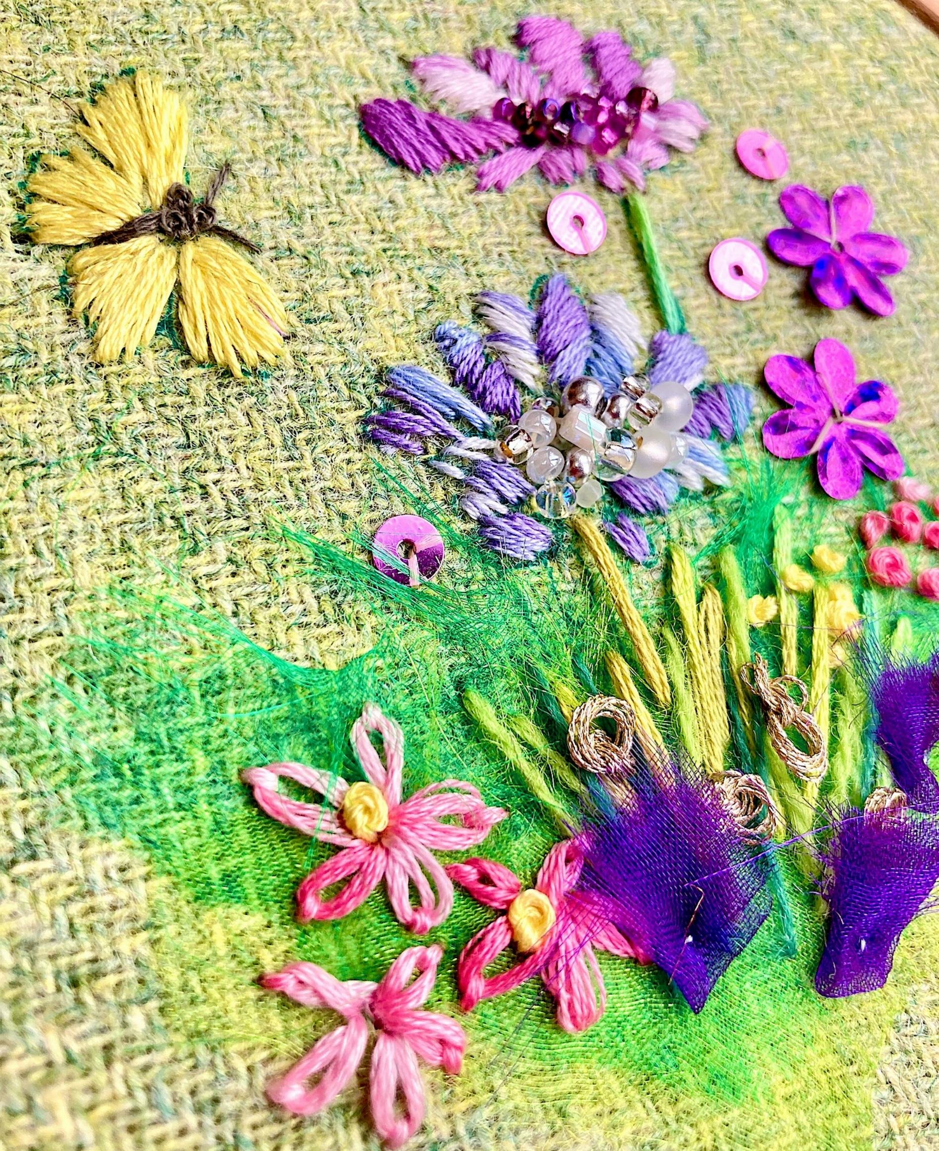 Flower Power mini Embroidery Kit